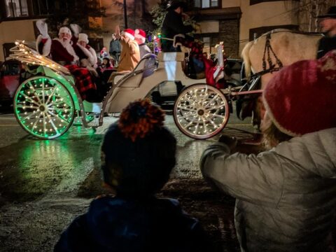 Christmas in Banff - 33 INCREDIBLE Ways to Get in the Holiday Spirit ...