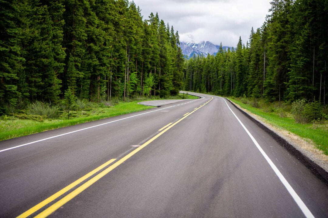 How to Get to Lake Louise in 2026 - Travel Banff Canada