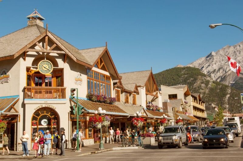 Where to Find Free Parking in Banff and Lake Louise (Updated for 2026 ...