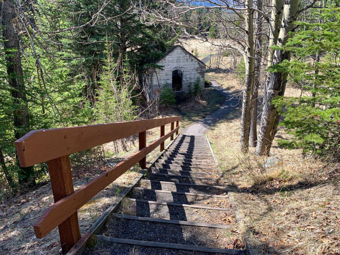 Bankhead Ghost Town - Travel Banff Canada