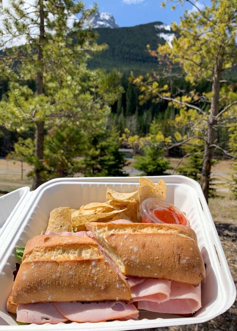 The 8 Best Canmore Lunch Restaurants - Travel Banff Canada