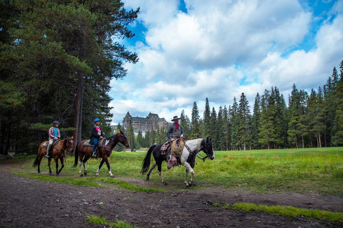 Top 10 Things To Do Near The Banff Springs Hotel - Travel Banff Canada