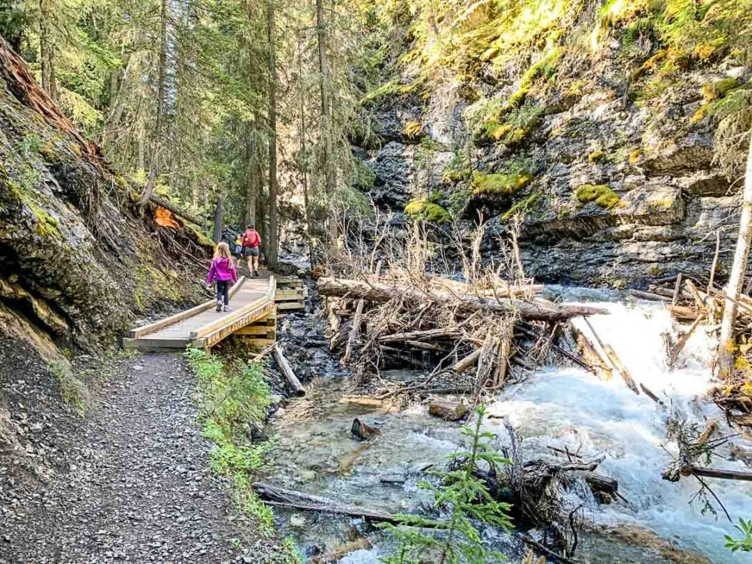 Sundance Trail to Sundance Canyon in Banff - Travel Banff Canada