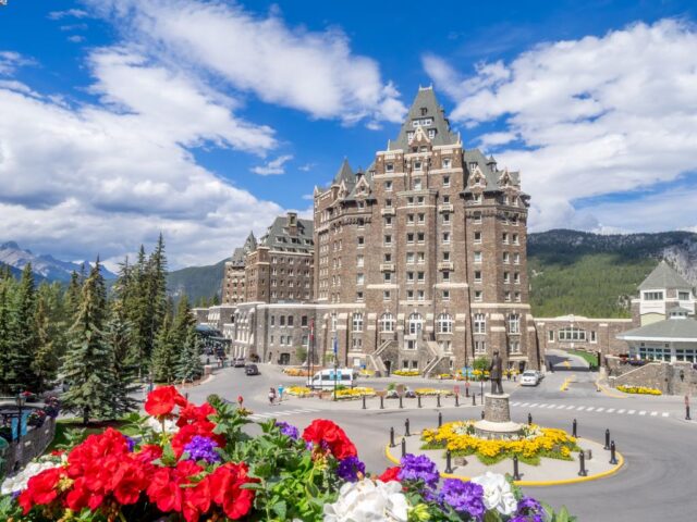 The 5 Best Luxury Hotels in Banff - Travel Banff Canada