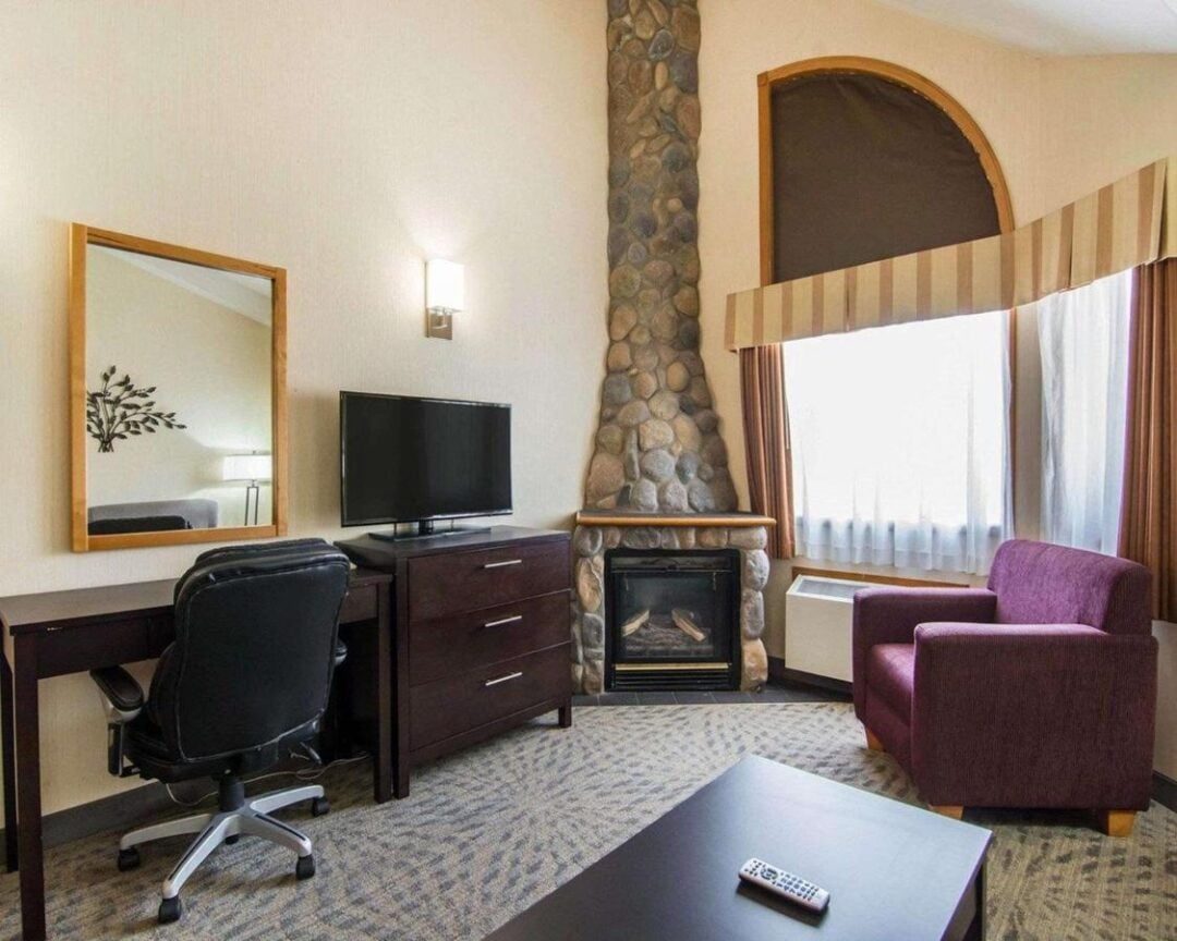 The 9 Best Cheap Hotels in Canmore - Travel Banff Canada