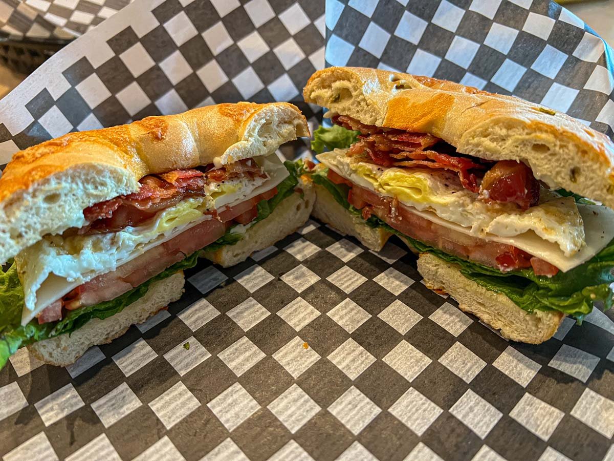 The 8 Best Canmore Lunch Restaurants - Travel Banff Canada