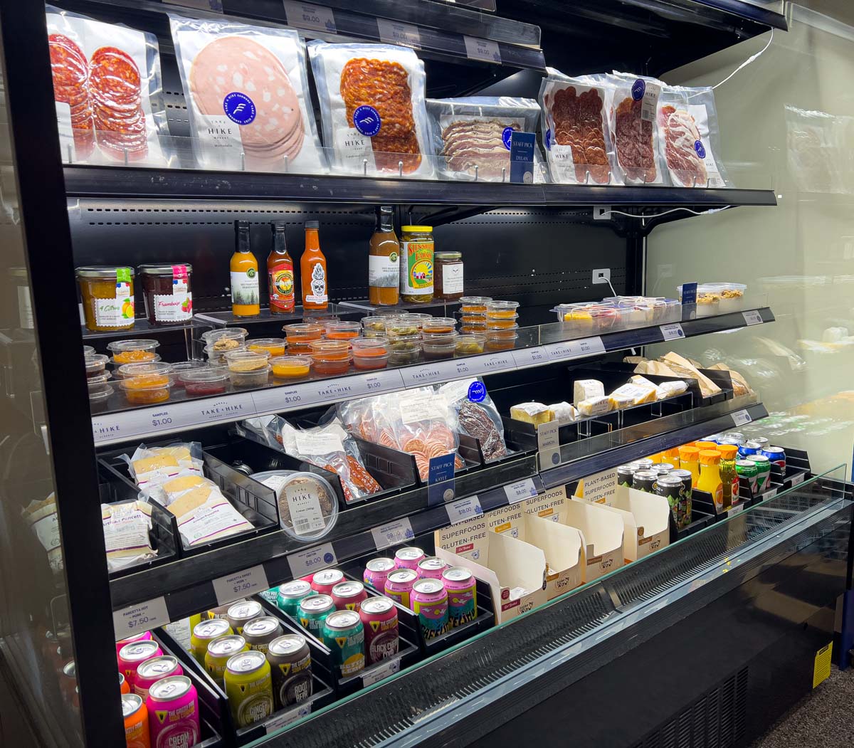 The 9 Best Canmore Lunch Restaurants - Travel Banff Canada