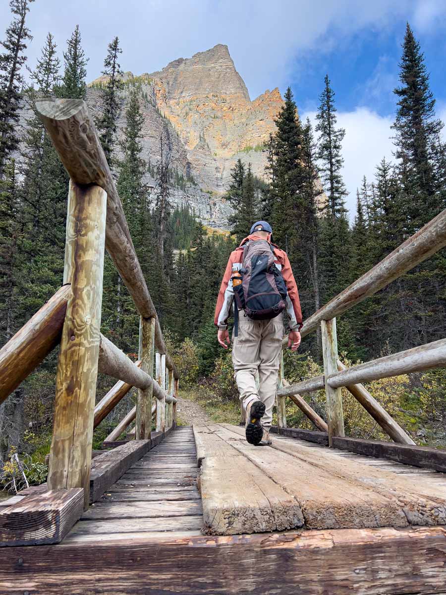 Paradise Valley Trail to Lake Annette - Banff - Travel Banff Canada