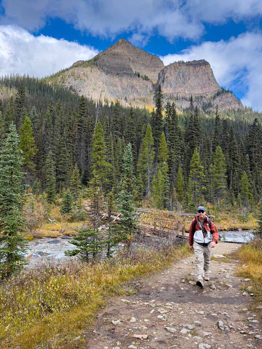 Paradise Valley Trail to Lake Annette - Banff - Travel Banff Canada