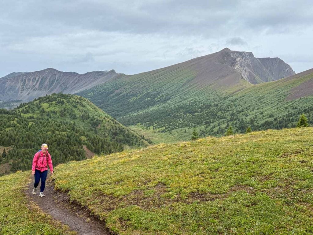 Opal Hills Loop Trail - Jasper National Park - Travel Banff Canada